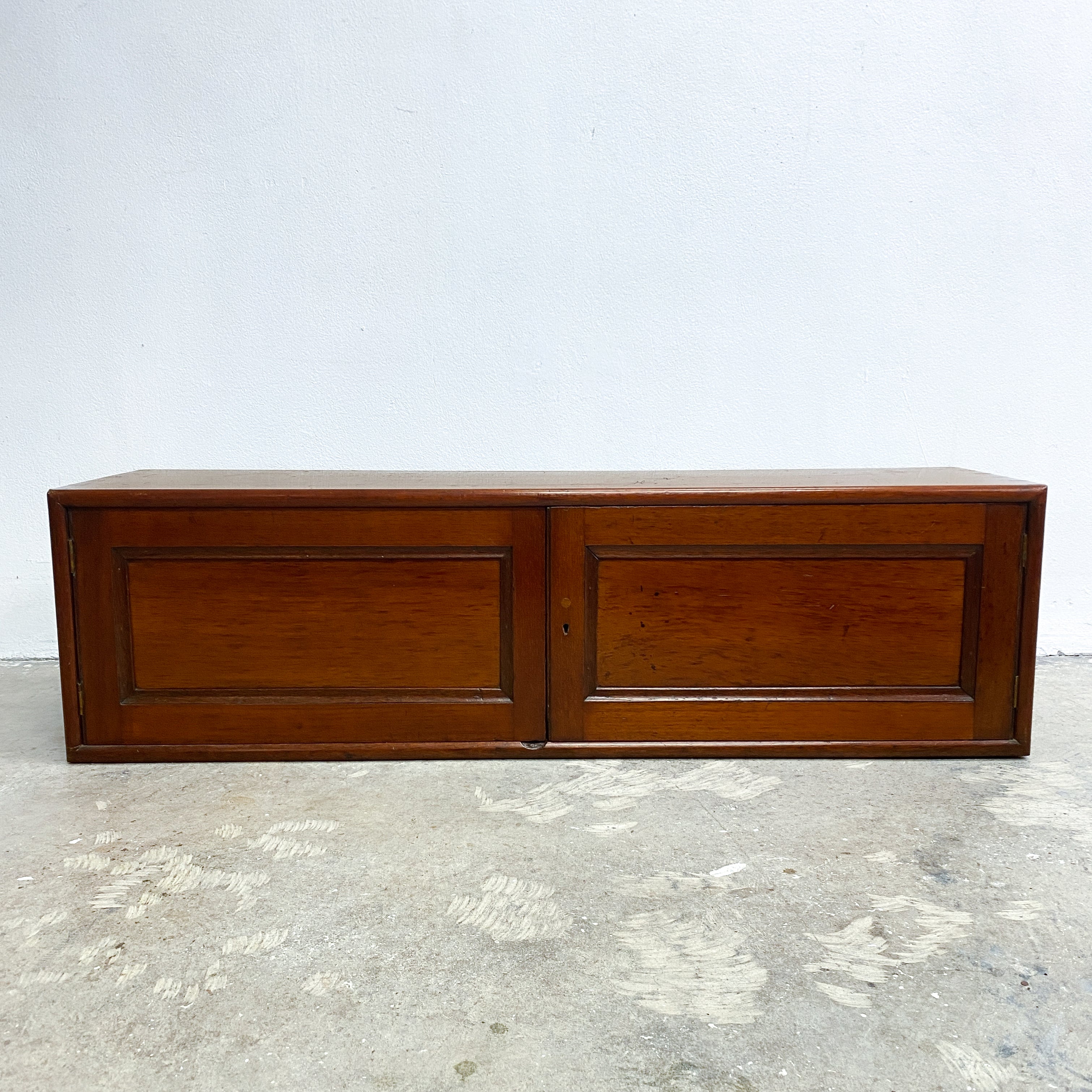Antique Cedar Desktop Tidy– The Design Ark