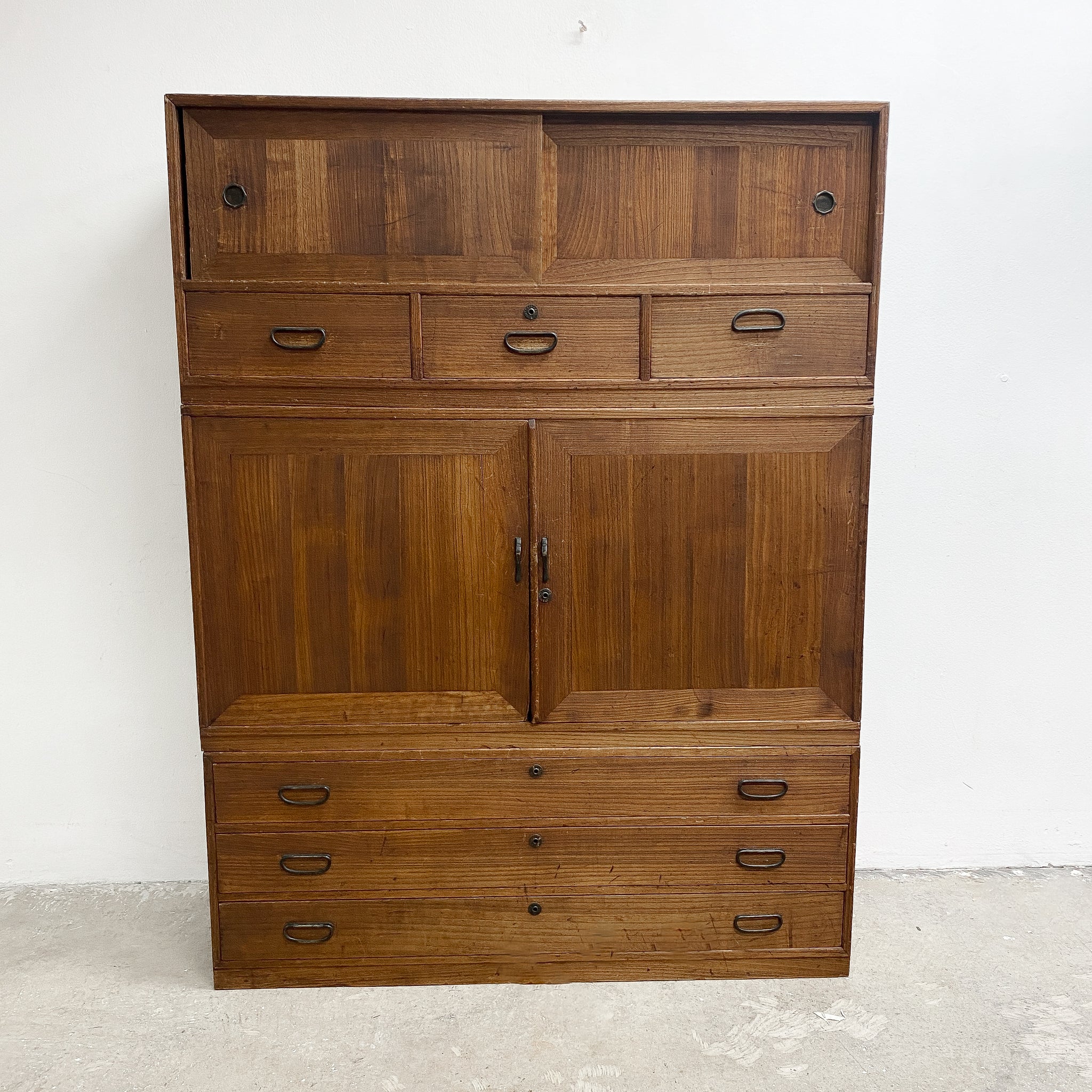 Antique Japanese 'Kiri' Wood Tansu Cabinet With Drawers– The Design Ark