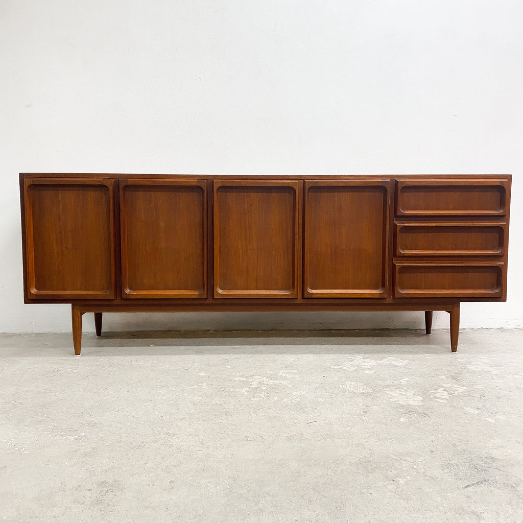 Mid Century Extra Long 4 Door Chiswell Sideboard– The Design Ark