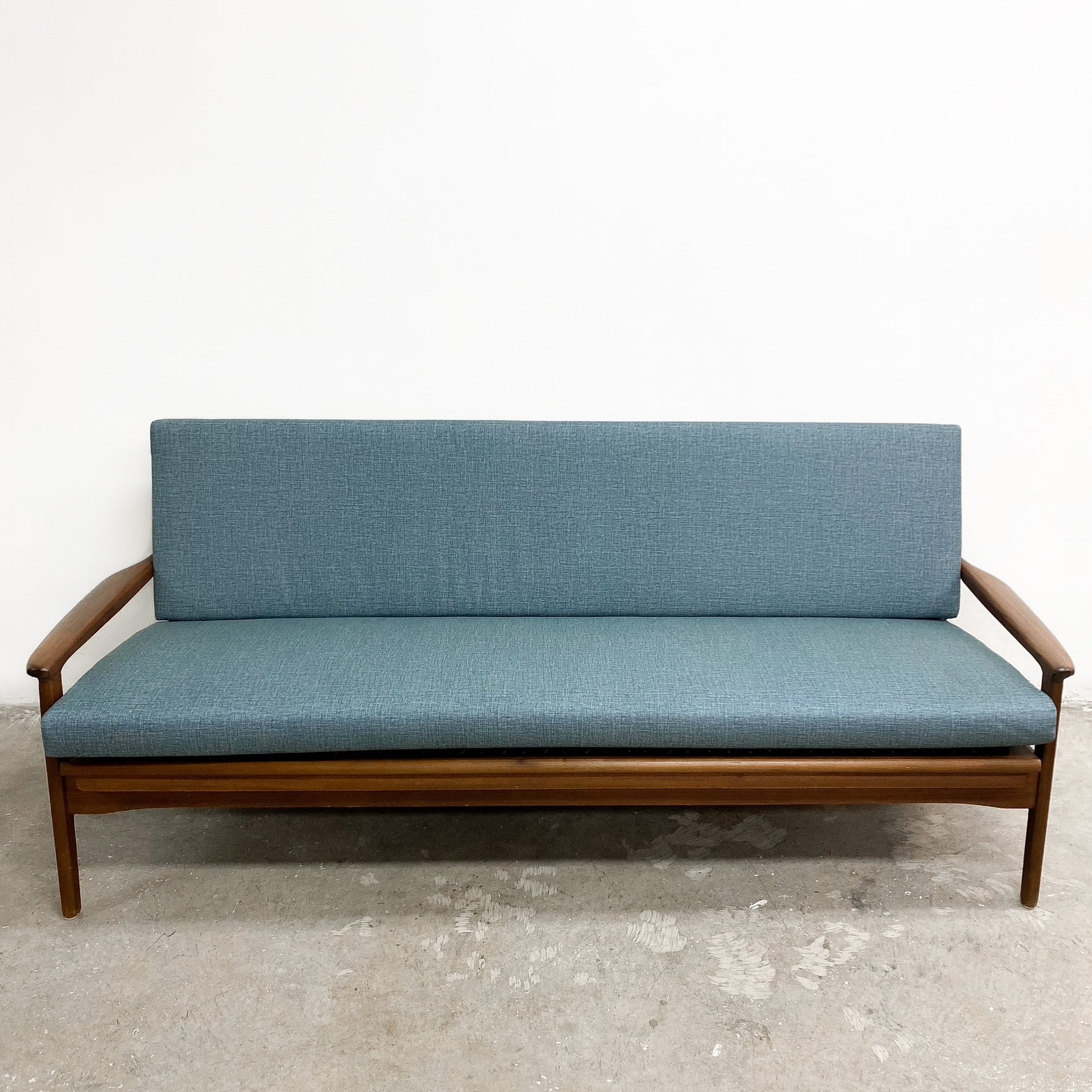 Mid Century Fler Daybed Sofa Lounge - Newly Upholstered – The Design Ark
