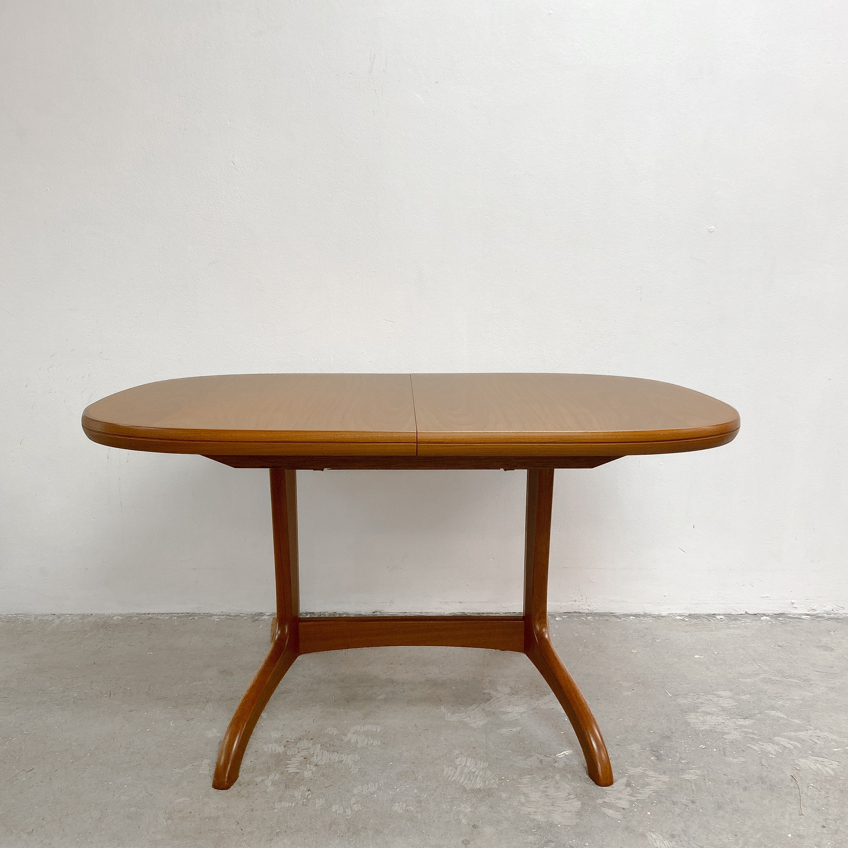 Mid Century Chiswell Extension Dining Table - Restored– The Design Ark