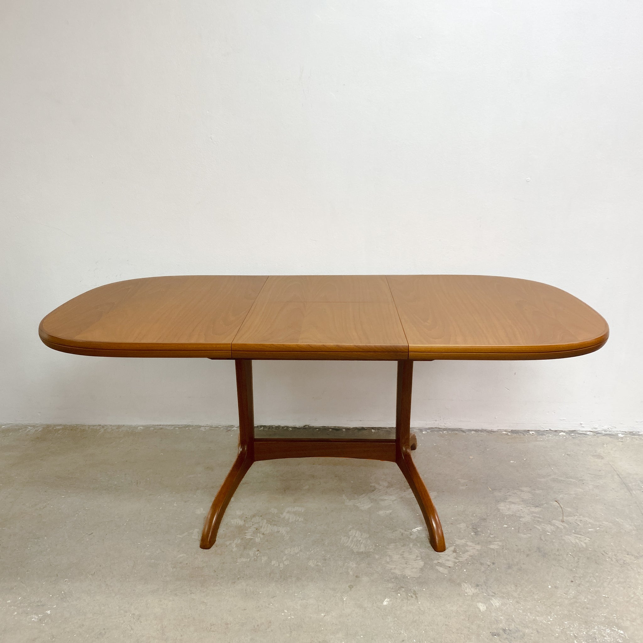 Mid Century Chiswell Extension Dining Table - Restored– The Design Ark
