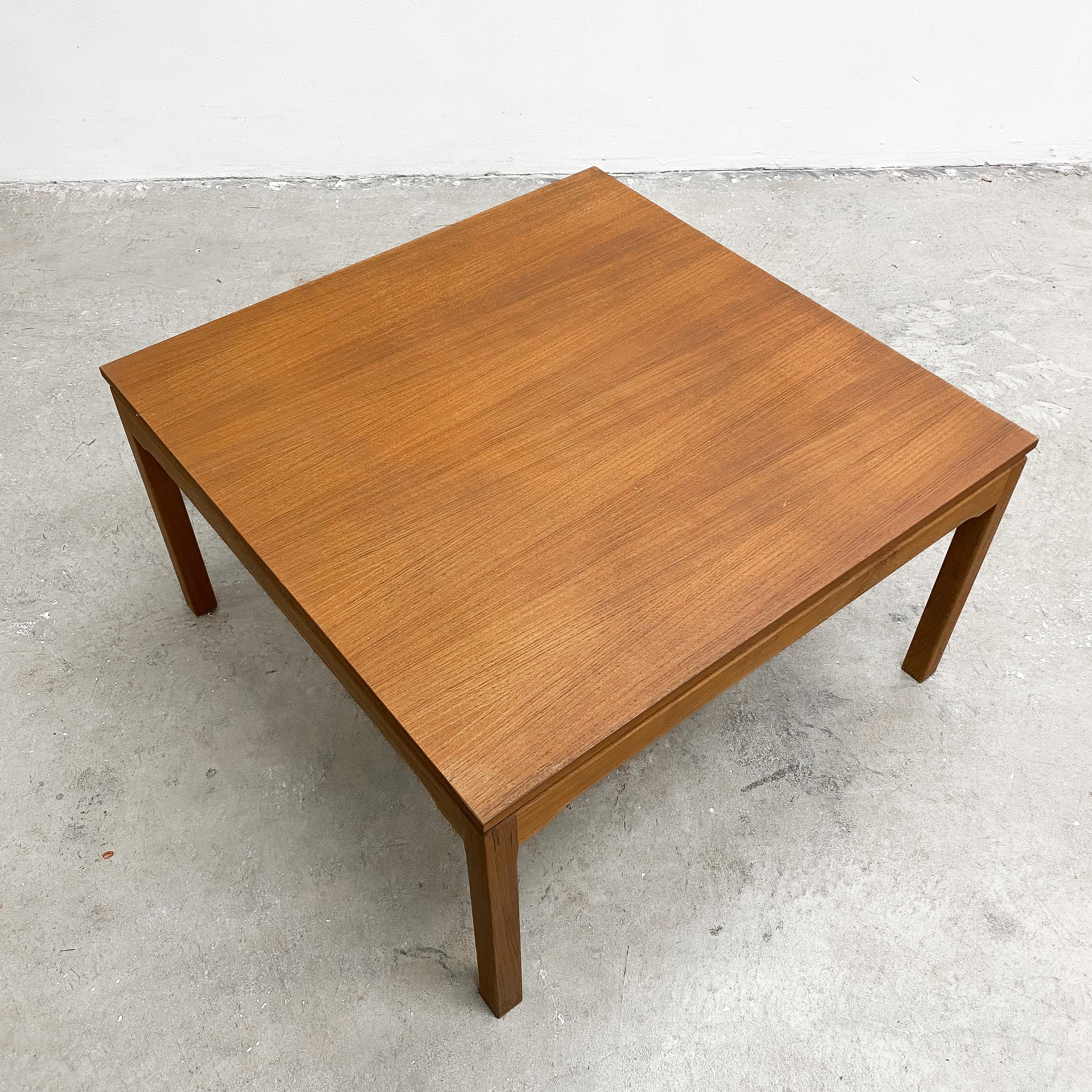 Mid Century Parker Square Teak Coffee Table – The Design Ark
