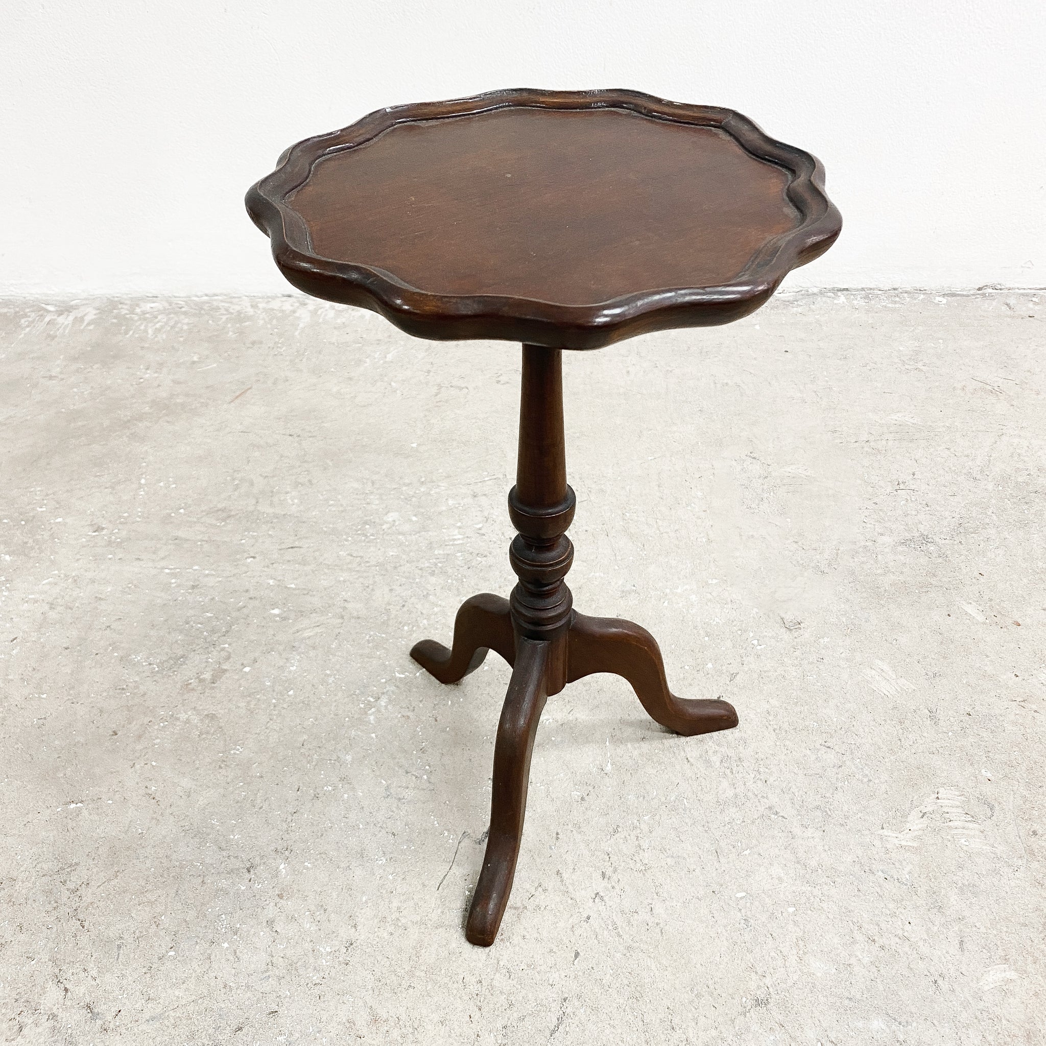 Pair Of Antique Australian Cedar Occasional Side Tables– The Design Ark
