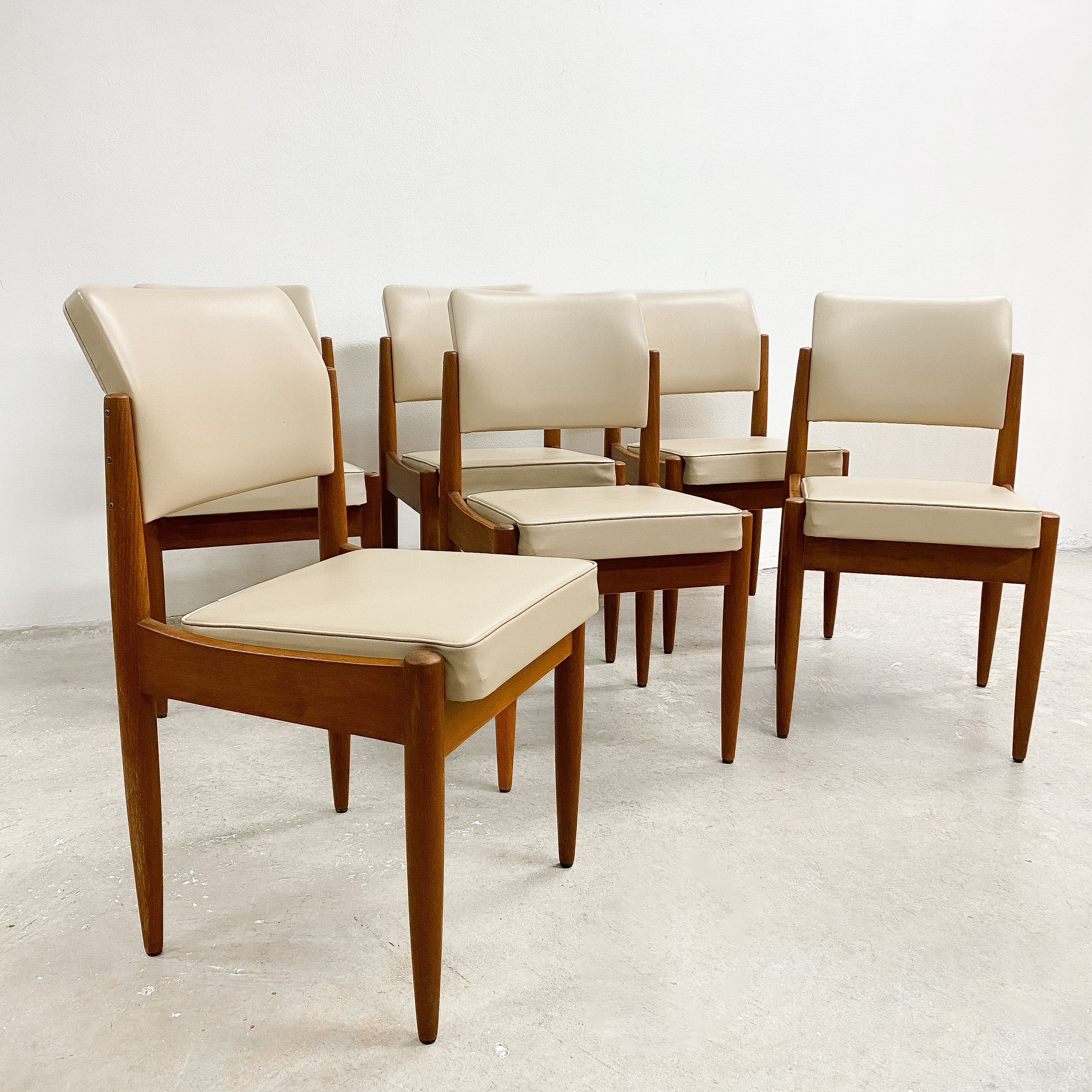 Set of Six Mid Century Chiswell Dining Chairs– The Design Ark