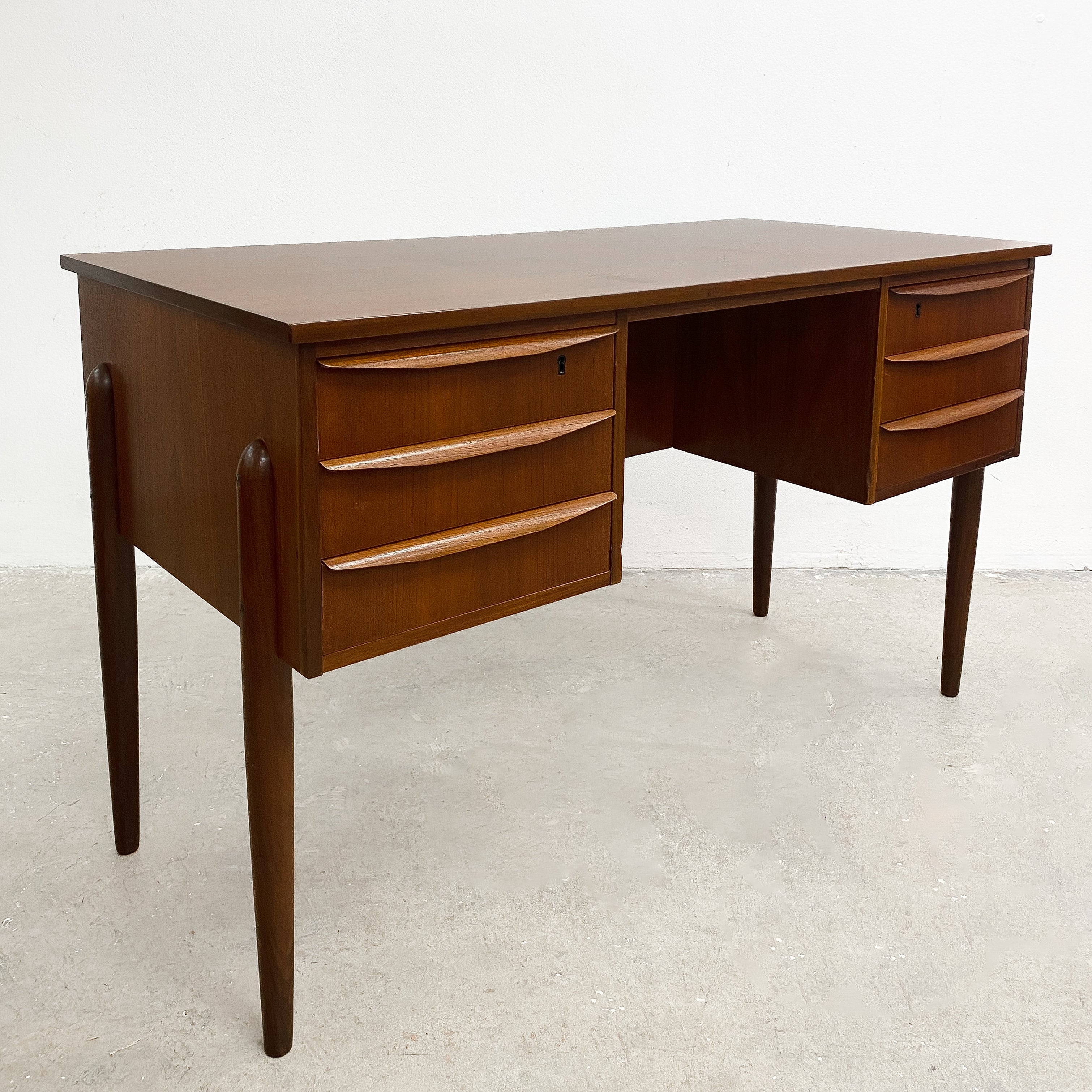 Mid Century Danish Writing Desk– The Design Ark