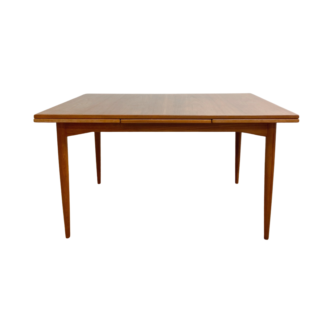 Mid Century Parker Rectangular Parker Extension Dining Table – The Design Ark