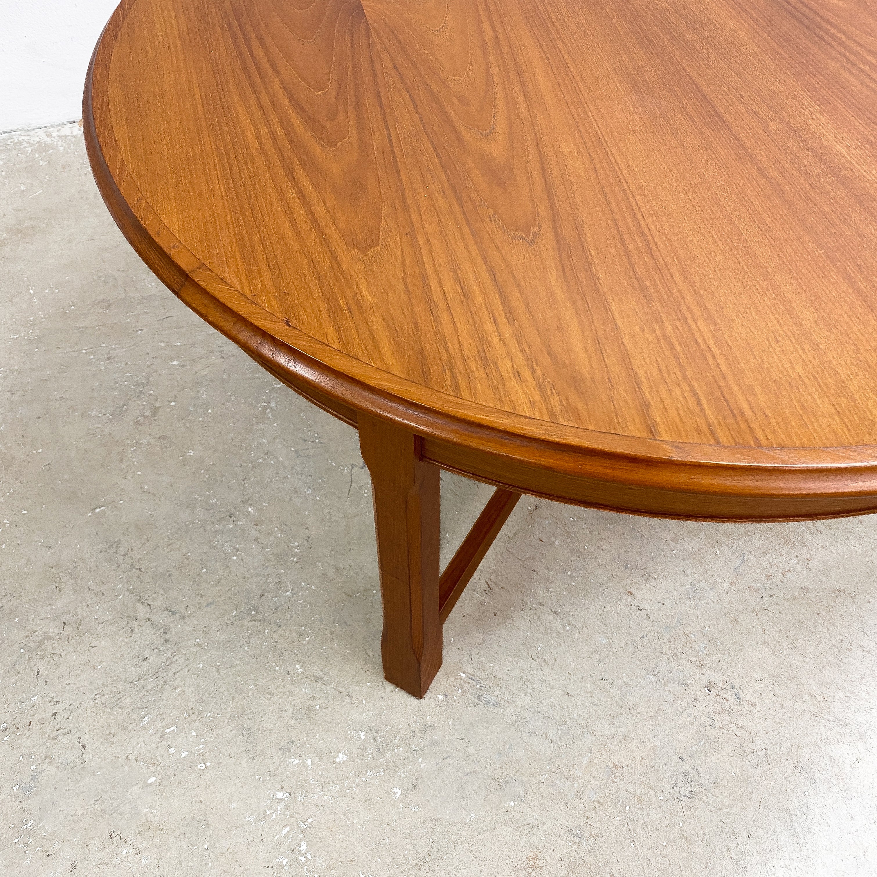 Mid Century Parker Round Coffee Table– The Design Ark