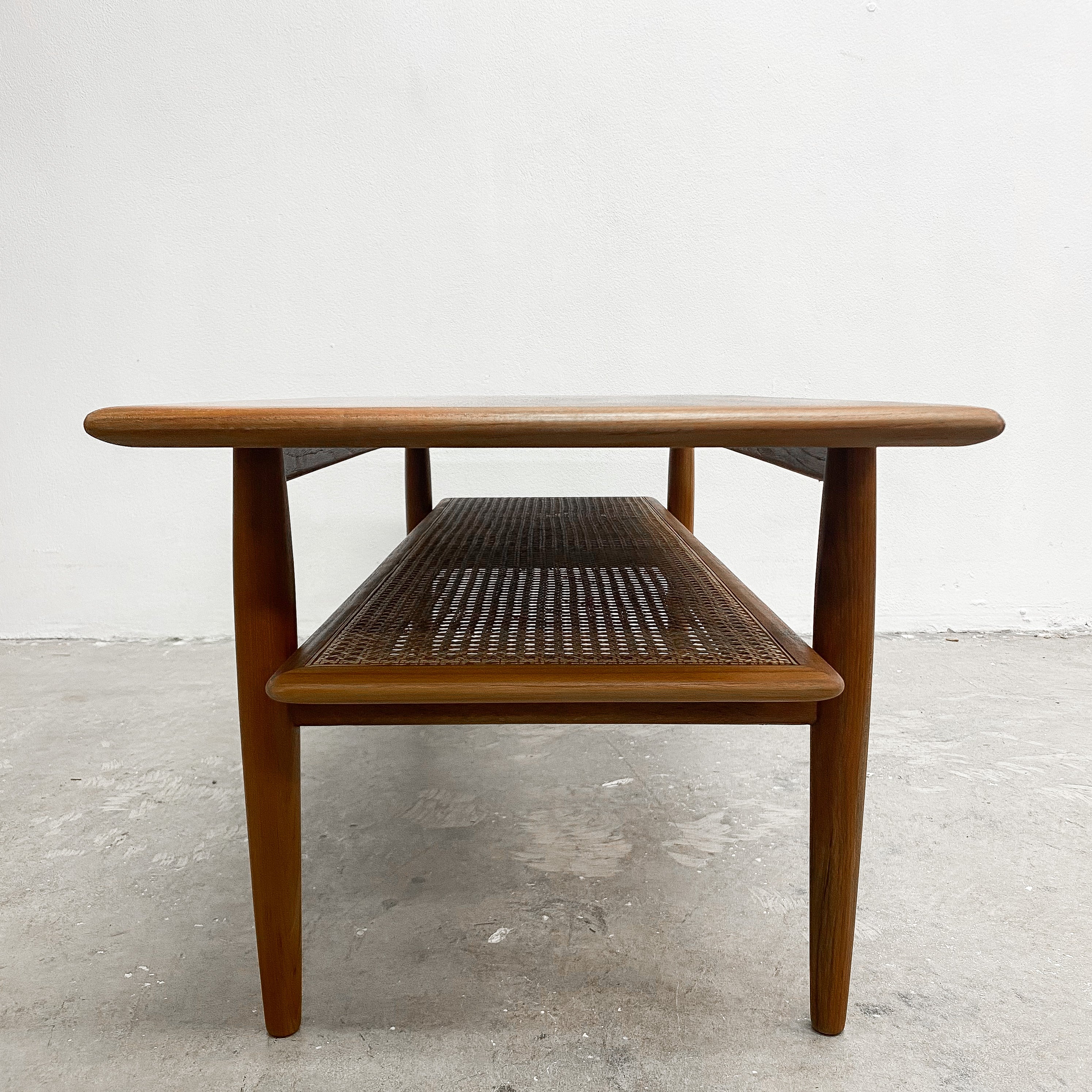 Parker Mid Century Coffee Table - Professionally Restored– The Design Ark