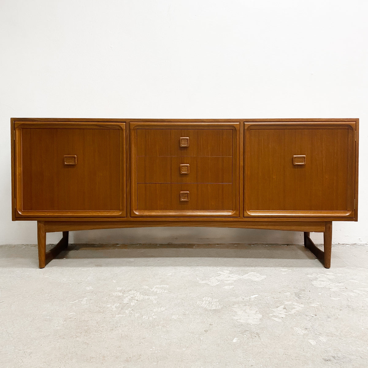 Parker Mid Century Sleigh Leg Square Handled Sideboard - Professionall ...
