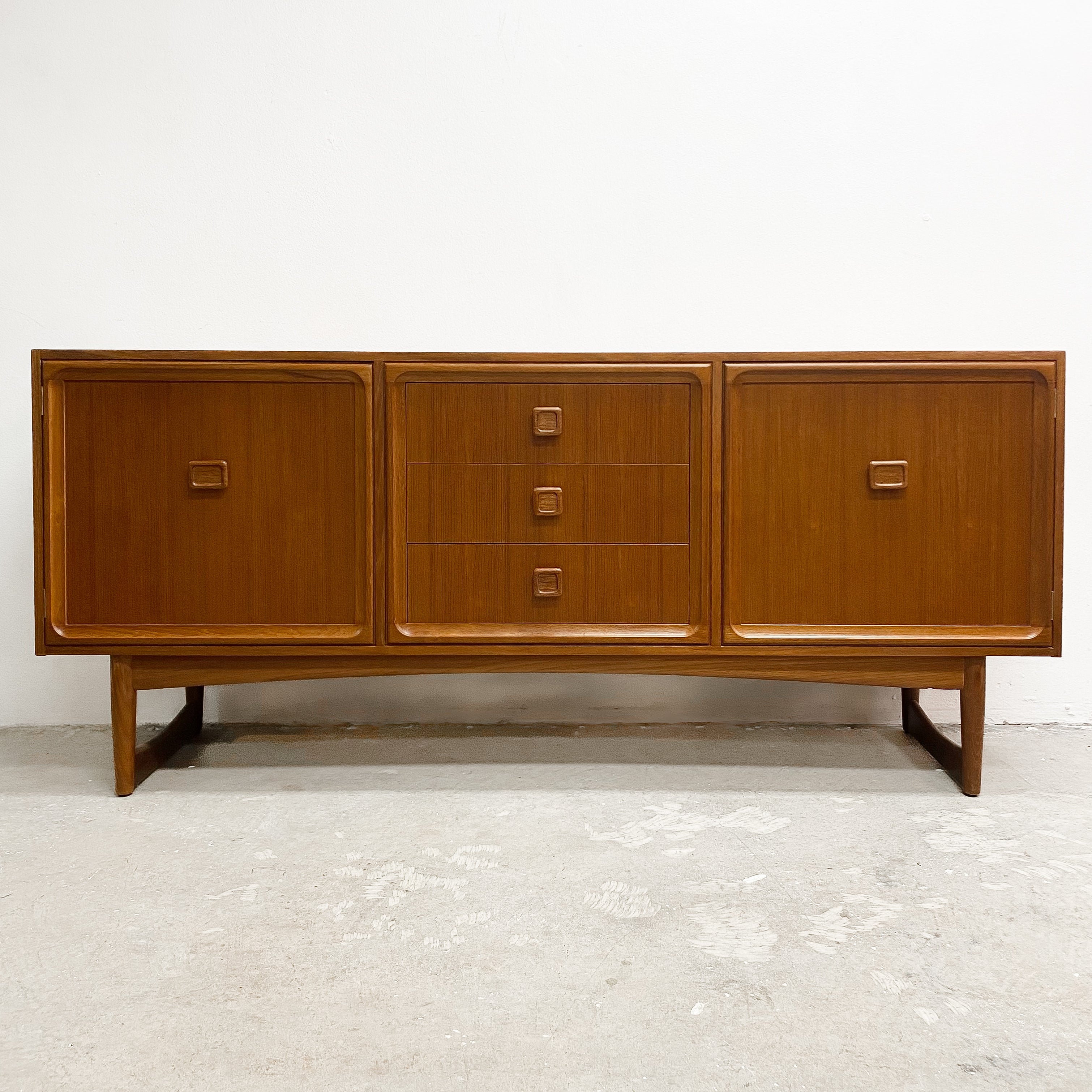 Parker Mid Century Sleigh Leg Square Handled Sideboard - Professionall ...