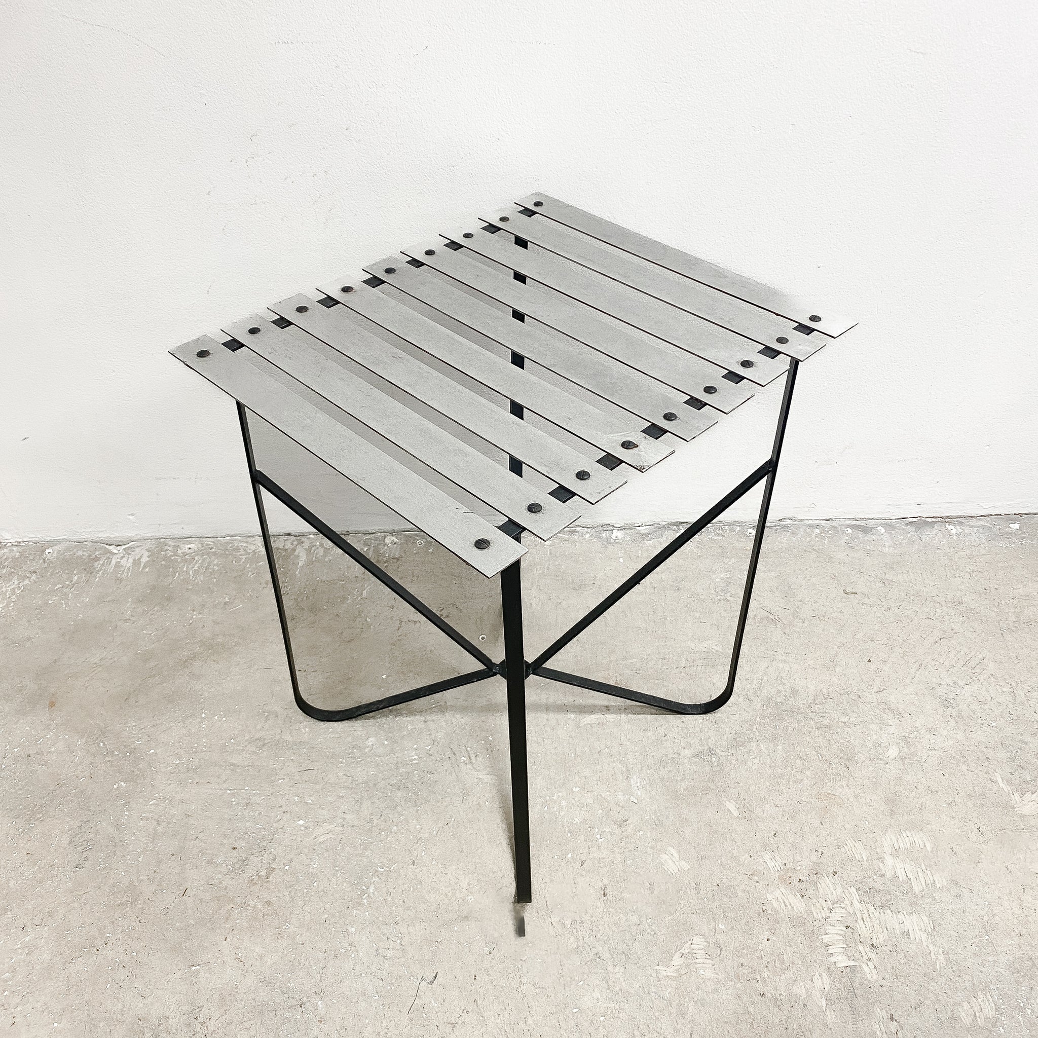 Rustic Aluminium Slat Outdoor Table– The Design Ark