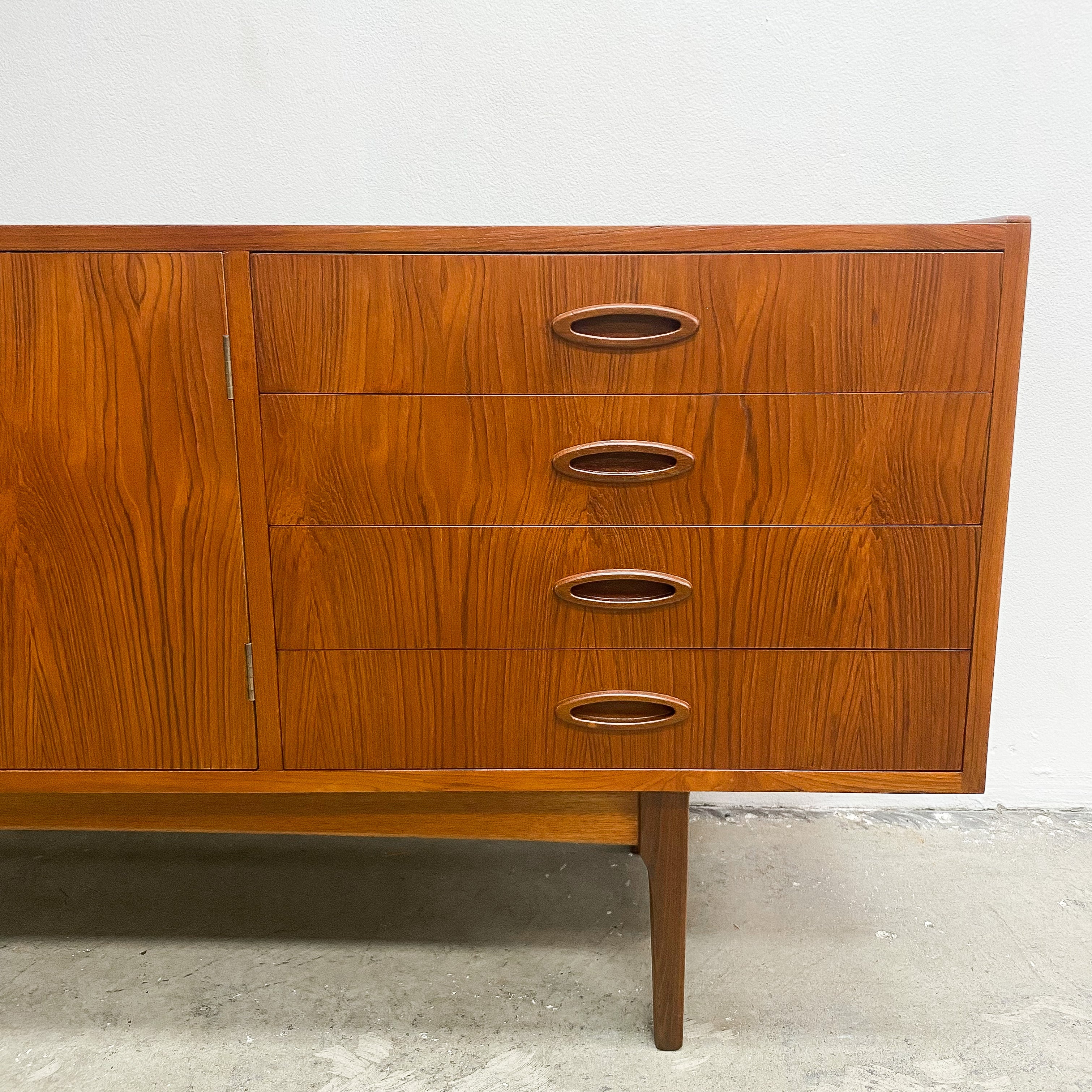 Mid Century Fler 64 Sideboard - Professionally Restored– The Design Ark