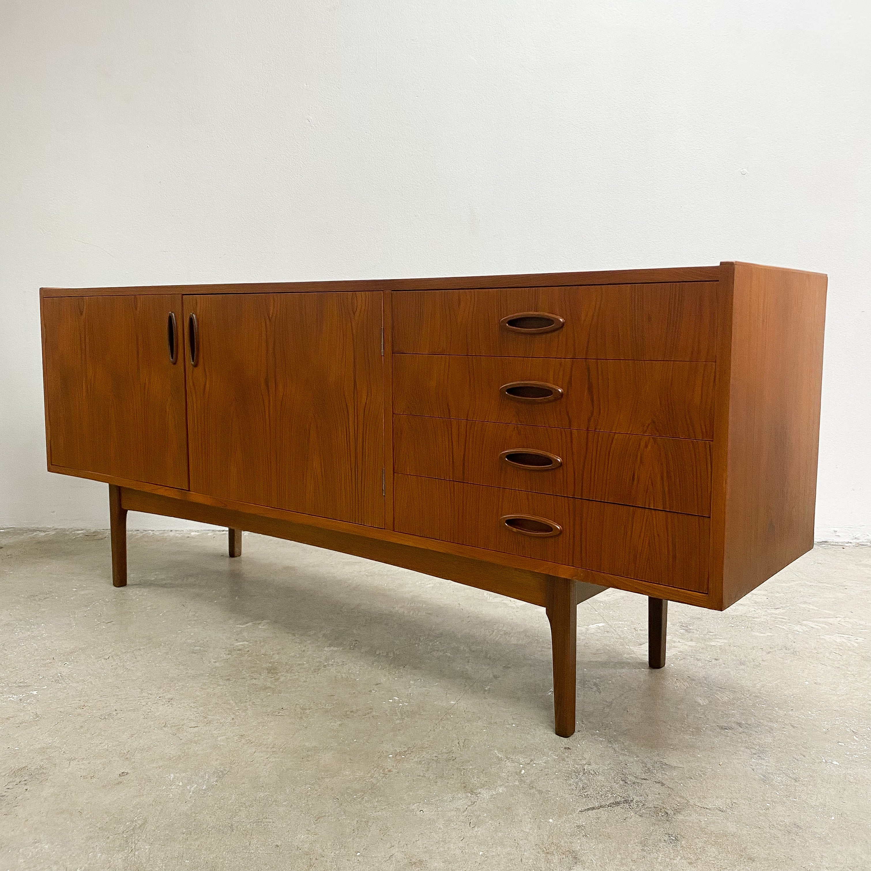 Mid Century Fler 64 Sideboard - Professionally Restored– The Design Ark