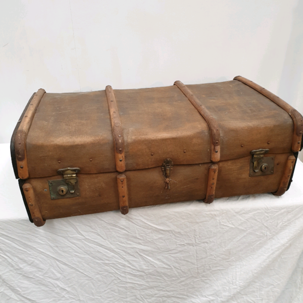 Vintage Large Travel Trunk – The Design Ark